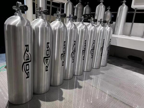 Quality Factory Price Hot Sale 6.8L Carbon Fiber Cylinder Scuba Breathing Apparatus for sale