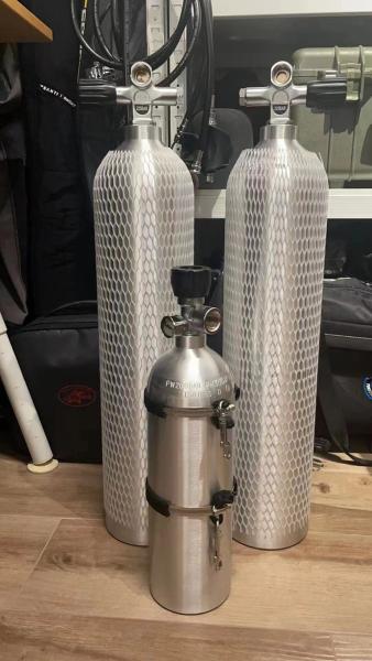 Quality Carbon Dioxide Gas Storage 12L Carbon Fiber Cylinder 300 Bar Pressure and Large for sale
