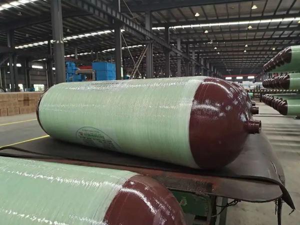 Quality Gas CNG Tank CNG Type 2 Cheap Gas Cylinders Gas Container Tank for sale
