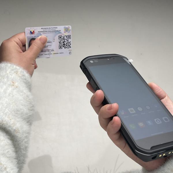 Quality Customized Handheld Terminal Mobile Android Pda Devices IP66 With Sound Notification Support for sale
