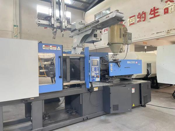 Quality 200 Ton Used Injection Molding Machine with PLC Control System for Plastic Molding for sale