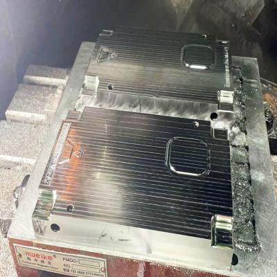 China Phone Case Mould For Iphone 13/14/15 Long Mould Life DME Standard for sale