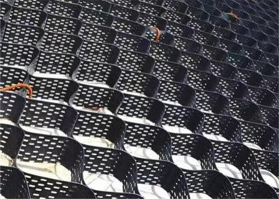 Cina HDPE di plastica perforato a trama liscia di Geocell per il rinforzo del suolo in vendita