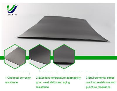 China Environment Project HDPE Smooth Geomembrane Resistant to Acid and Alkali 700% Elongation At Break 0.3mm 3.0mm Thickness for sale