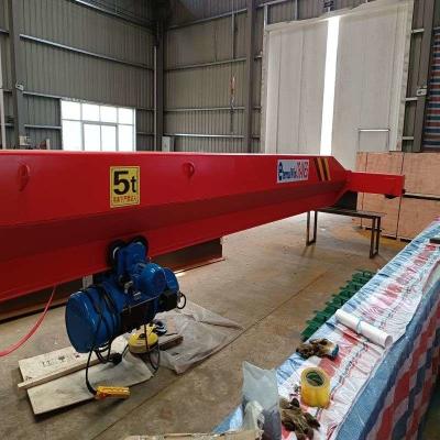 China Grúa de puente de acero de 3 toneladas en configuración de color personalizada en venta