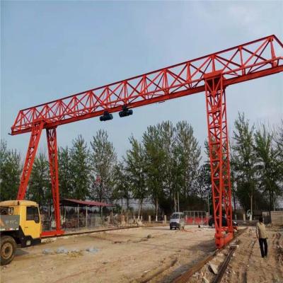China Outdoor Rail Mounted Gantry Crane with 5ton to 200ton Capacity and 5m to 23m Span for Container Lifting for sale