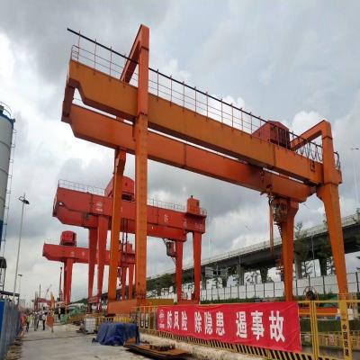 China Outdoor Rail Mounted Gantry Crane with 5ton to 200ton Capacity and 5m to 23m Span for Container Lifting for sale