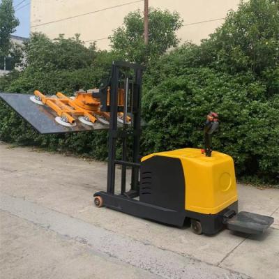 Cina 300kg To 800kg Battery Vacuum Glass Lifter Glass Moving Lifter Glass Installation in vendita