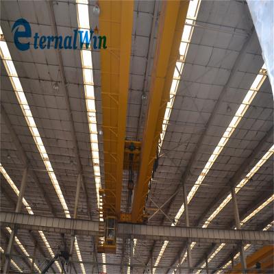 China 30% Maximum Gradeability 5 Ton Spider Crane 250 KW Engine Power for Heavy Construction for sale