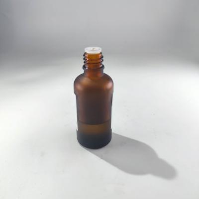 Cina 100 Olio essenziale di Armoisa pura materie prime Olio di foglia di Artemisia Argyi in vendita