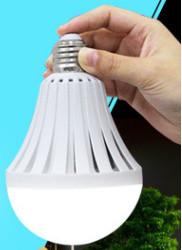 China 7W AC power built in Li battery PP material Emergency bulb LED Rechargeable Bulb for sale