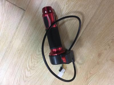 Cina Il risciò elettrico della presa della maniglia parte il potere del triciclo: 351 - 500W 12 ~ 72v in vendita