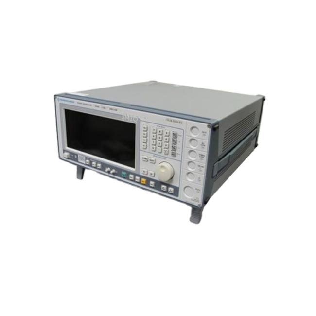 Rohde Schwarz SMIQ03HD Vector Signal Generator side view
