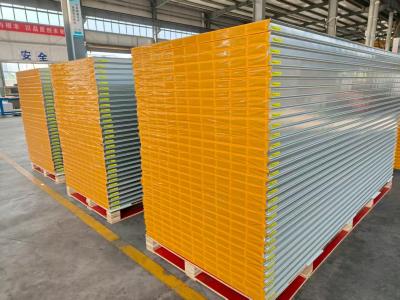 China Painéis de sala limpa resistentes a ácidos e álcalis 0,3-0,6 mm Profundidade do material PCGI para aplicações de sala limpa à venda