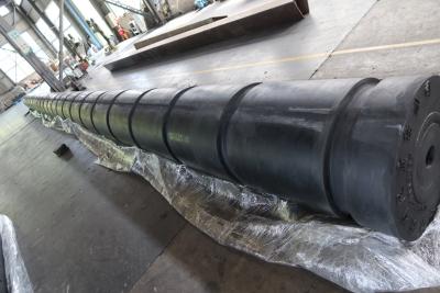 Cina Fender di gomma per imbarcazioni di tipo rimorchiatore nero/grigio Y500*1000 con certificazione CCS/BV/SGS in vendita