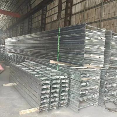 Cina Cable Tray resistente alla corrosione Hdg Cable Tray metallo perforato Larghezza 50-1200mm in vendita
