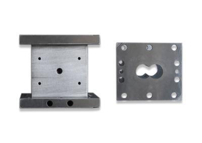 中国 35/52/65/75/85/95mm 中心直径 パーソナライズされた材料 エクストルーダー機械部品のためのスクリューエレメントとバレル CTEタイプ 販売のため