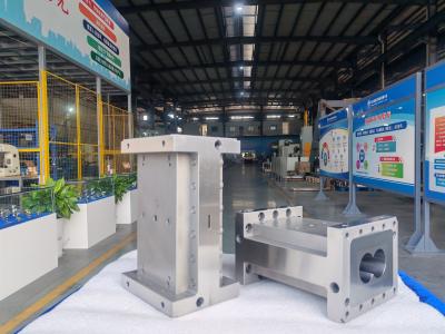 中国 プラスチック式双螺旋挤出機 冷却システム付き オープン・バレル 販売のため