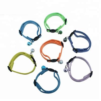 Cina Collare gonfiabile del gatto dell'animale domestico dell'unità di elaborazione dei collari staccati di addestramento con Bling Bell in vendita