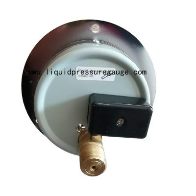Cina Elettrico d'acciaio dipinto del contatto manometro 3500psi con la flangia in vendita