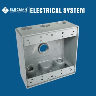 Cina Scatola di distribuzione resistente alle intemperie di scatola di alluminio elettrica di 2 gruppi di GFCI con 5 fori dello sbocco in vendita