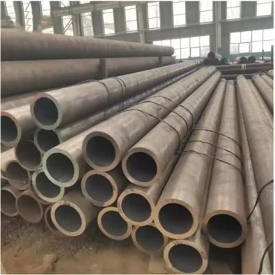 Cina 12M Lunghezza laminato a caldo ASTM 335 p5 56 pollici tubo cilindrico senza saldatura in acciaio al carbonio per applicazioni ad alta temperatura in vendita