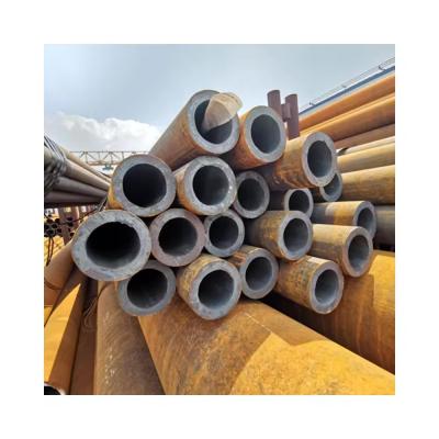 Cina 12M Lunghezza laminato a caldo ASTM 335 p5 56 pollici tubo cilindrico senza saldatura in acciaio al carbonio per applicazioni ad alta temperatura in vendita