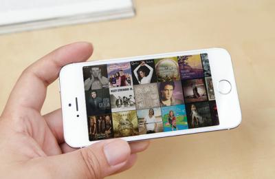 China 4" Iphone 5s Tyrant gold MTK6582 Quad core 3G IPS screen, 1GB rom 8GB Ram, gps, bluetooth for sale