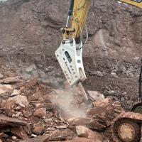 China CE Certified 140mm Chisel Hydraulic Breaker for 20-27t Excavators for sale