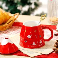 China Christmas Bone Ceramic Mug Gift Set 500ml with Lid Spoon Creative Tree Design for sale