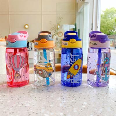 Cina 16OZ Bambini Carino Portatile a prova di perdite Straight Drink Bottiglia d'acqua di plastica con paglia in vendita
