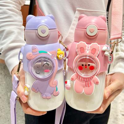 China 520ml Cartoon Plastic Straw Cup with Shoulder Strap Cute Design WITH ROPE Accessories for sale
