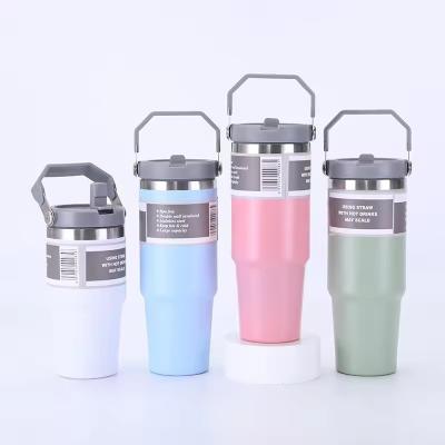 Cina 20oz 30oz di acciaio inossidabile a vuoto isolato Tumbler con maniglia coperchio per ufficio / auto / casa in vendita