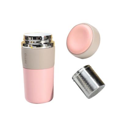 Cina 520ml Acciaio inossidabile Protein Shaker a vuoto Bottiglia per Sport Tazza d'acqua isolante in vendita