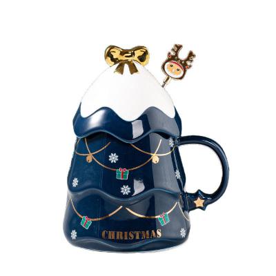Cina Mug di lusso in ceramica per l'albero di Natale con coperchio da 400 ml Set regalo popolare in vendita