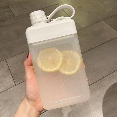 China 450 ml livre de BPA Portavel Quadrado PP plástico garrafa de suco desportivo com tampa padrão personalizado à venda