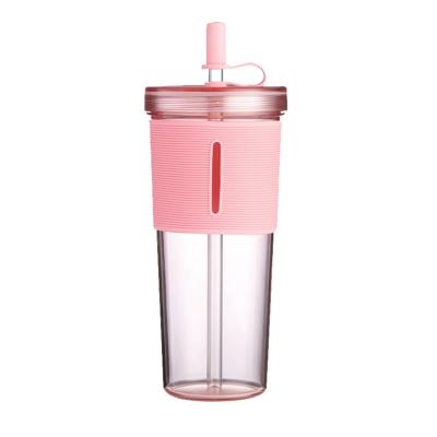 China Custom Logo Plastik-Tumbler 700ml tragbare undicht wiederverwendbare Tassen für Kaffee-Tee-Wasser zu verkaufen