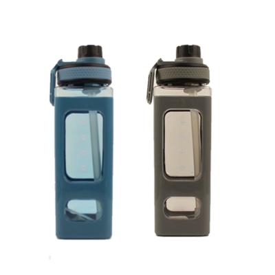 Cina Bottiglia di acqua sportiva senza BPA da 700 ml per la motivazione e l'idratazione in palestra in vendita