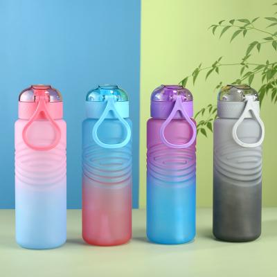 Cina Rimanete idratati in movimento con questo bicchiere d'acqua a colori gradienti da 1000 ml di grande capacità in vendita