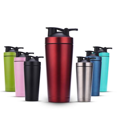 Cina Acciaio inossidabile 700ml Grande capacità Custom LOGO Fitness Shaker per viaggi e all'aria aperta in vendita