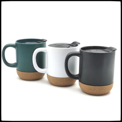 Cina Logo personalizzato Tazza da caffè in porcellana sublimata da 15 oz con fondo di legno Tazza di latte in ceramica nera in vendita