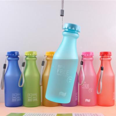 Cina Colorato su misura Bottiglie d'acqua portatili sigillate per studenti senza BPA di 550 ml in vendita