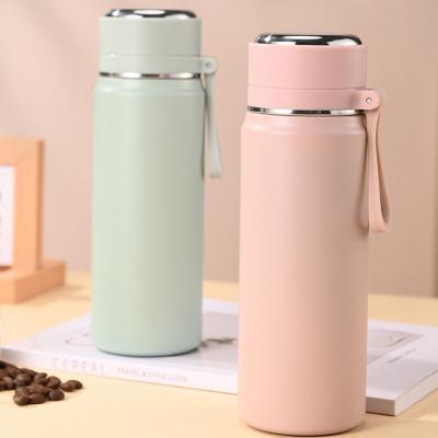 China Contemporary Design Custom BPA Free Vacuum Double Wall Sport waterfles met handvat Te koop