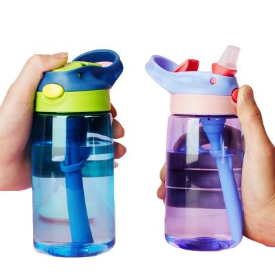 Cina Servizio OEM accettato 500ml Coppa di plastica sportiva portatile impermeabile con paglia per bambini in vendita