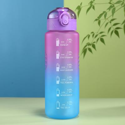 Cina Coppa da sport da 32 oz a colori personalizzati senza BPA con paglia per adulti attivi in vendita