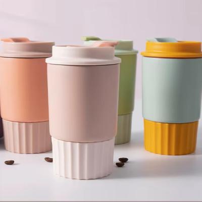 China Isolierte, wiederverwendbare Kaffeetasse aus Edelstahl für die Bequemlichkeit von Reisen und Pendeln zu verkaufen