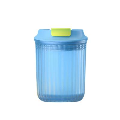 Cina Materiale Tritano personalizzato Tazza da bere dritta Cute regalo Sport bottiglia per regali d'affari in vendita