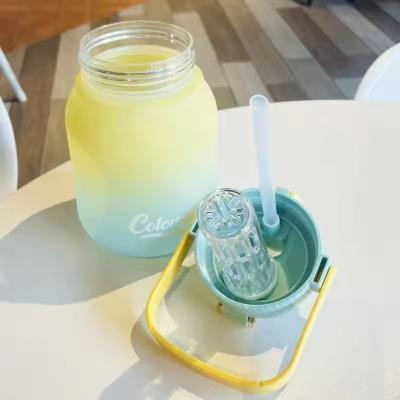 중국 미니멀리즘 디자인 스타일 1100ml 1300ml PC 플라스틱 음료병 사용자 지정 로고 판매용