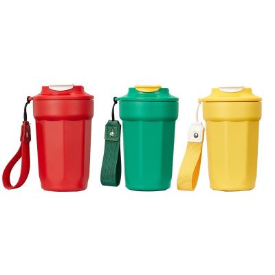 Chine Capacité 420 ml étanche à l' écoulement en acier inoxydable, cafetière à couvercle pliable à vendre