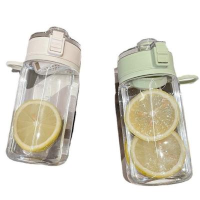 Cina 400 ml/600 ml Bottiglia d'acqua impermeabile filtro rimovibile Tipo di pressione per sport all'aperto in vendita